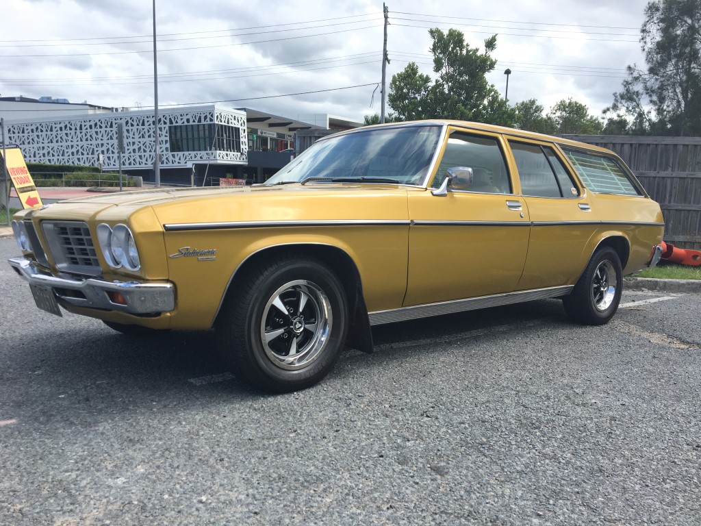 Holden HQ wagon at Lloyds