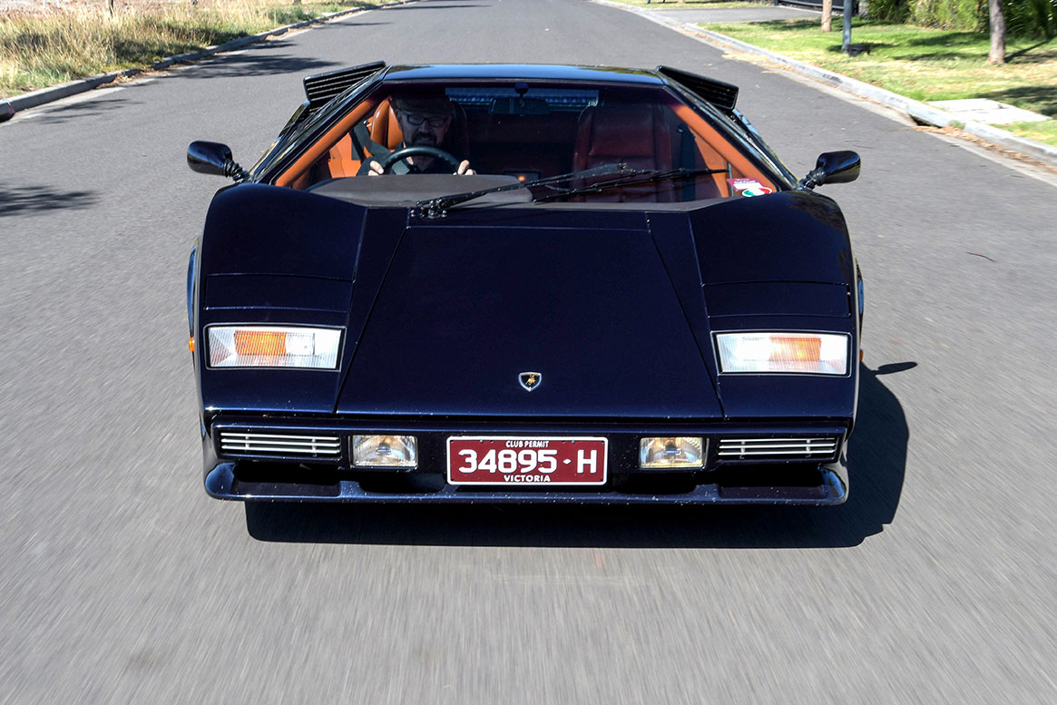 Lamborghini Countach John Bowe video review
