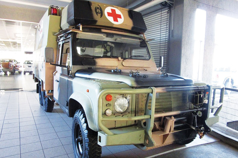 Land Rover 6WD Perentie Review - Toybox - Trade Unique Cars