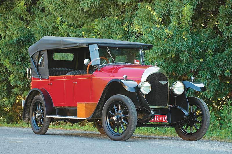 Bygone Brands - Chic