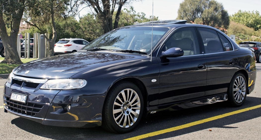 HSV Senator Signature VX