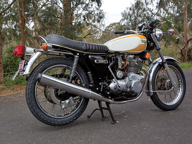 Unique bikes: Triumph T160 + Ducati auction