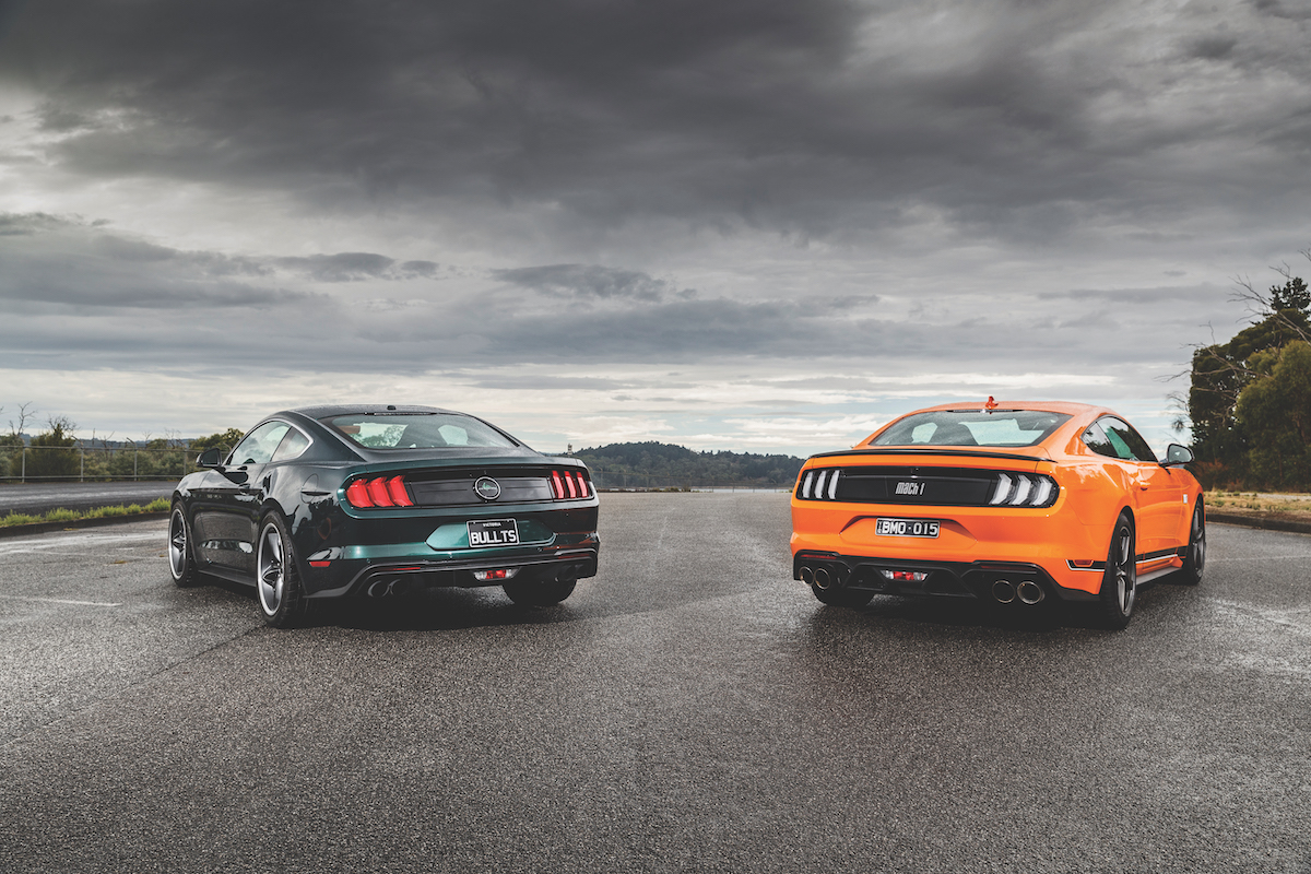Mustang Duo – Pony Play!