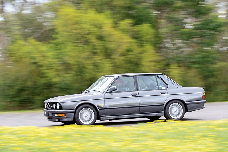 Past Blast: BMW 333 & E28 M5