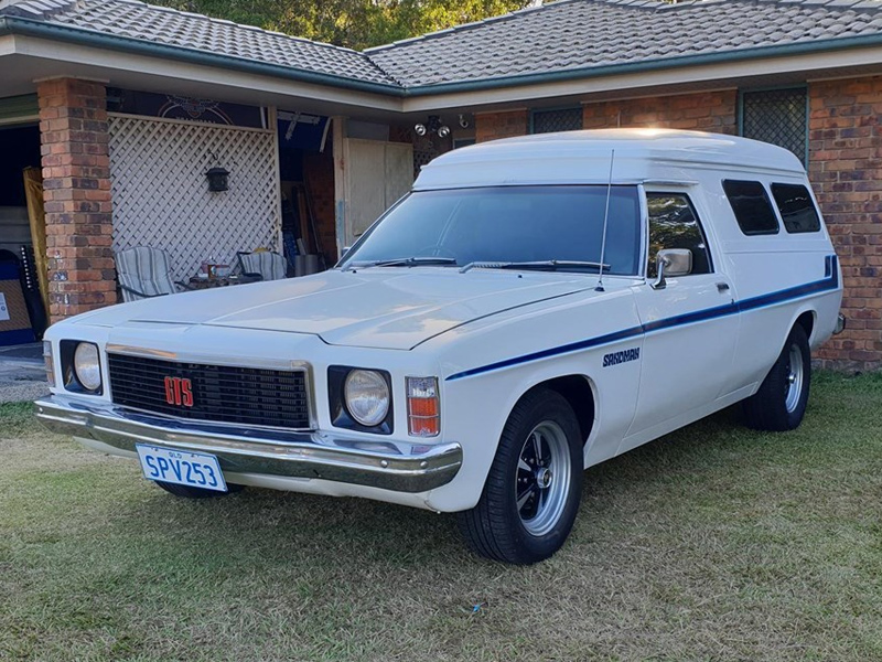 Holden Sandman Van 1:24 Scale Holden HJ Sandman Panelvan Model Kit