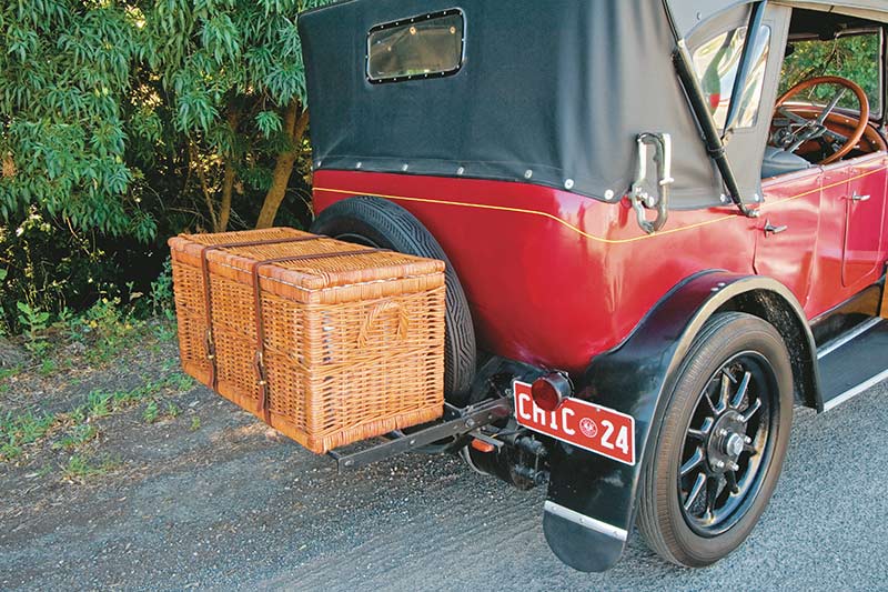 Bygone Brands - Chic