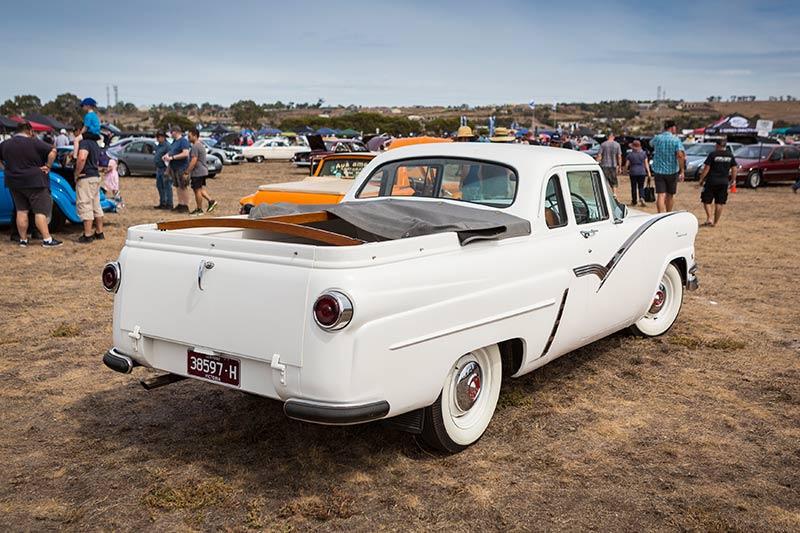 1957 Ford Mainline Utility - Reader Ride