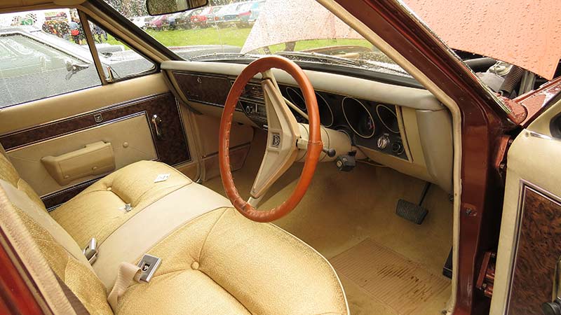 1971 Holden HG Brougham - Reader Ride