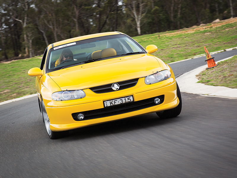 Holden Monaro Cv8 Yellow