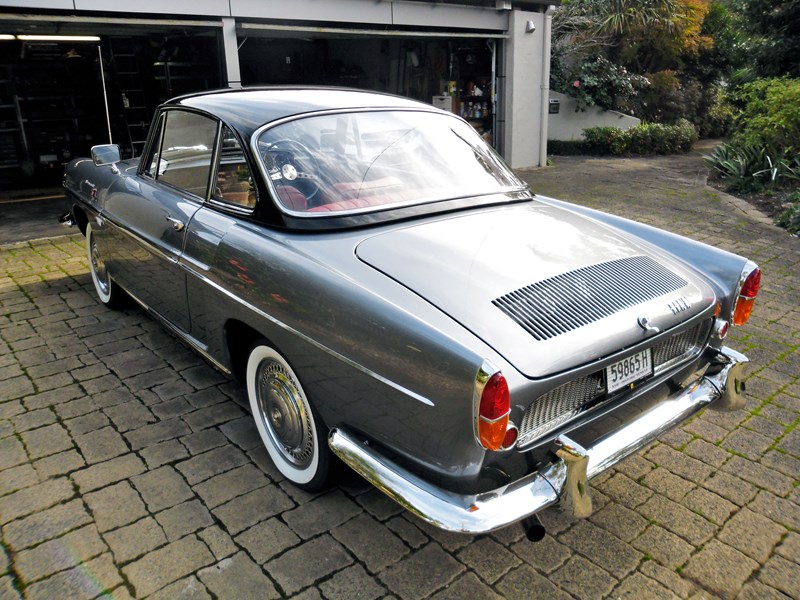 1964 Renault Caravelle - today's tempter