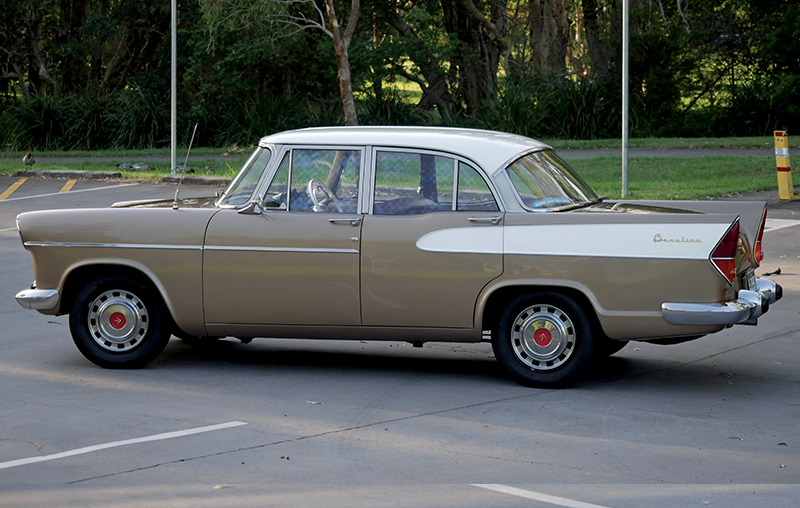 1958 Simca Vedette Beaulieu - Reader Resto