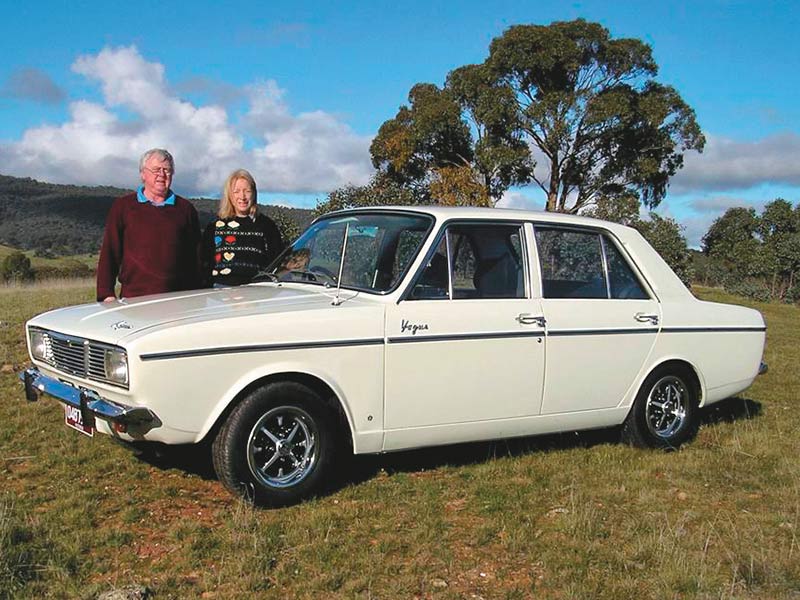 1968 Singer Vogue: Reader Resto