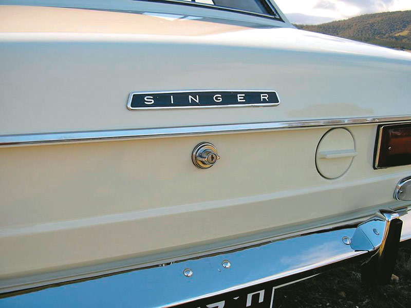 1968 Singer Vogue: Reader Resto