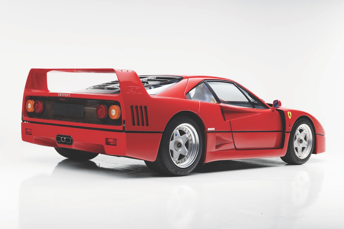 Hibernated F40 up for grabs - Trade Unique Cars