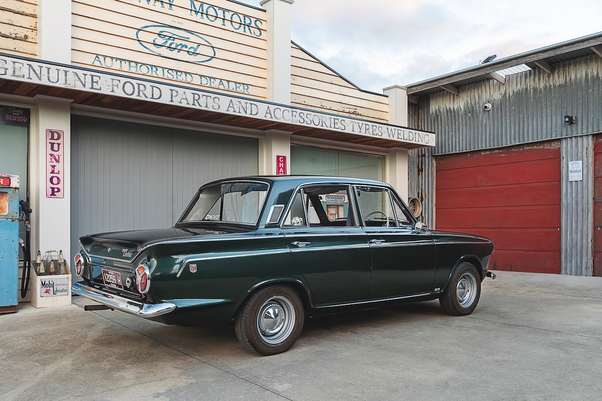 FEATURE: 1966 Cortina GT - Trade Unique Cars